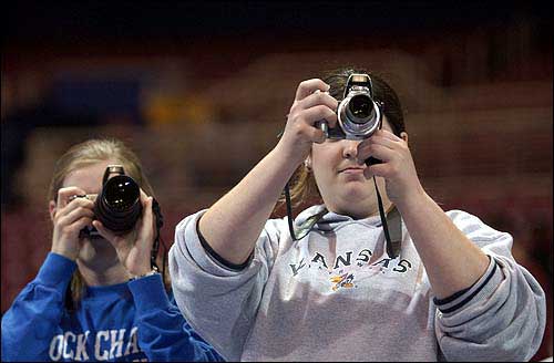 Jayhawks at home in St. Louis dome | News, Sports, Jobs - Lawrence ...